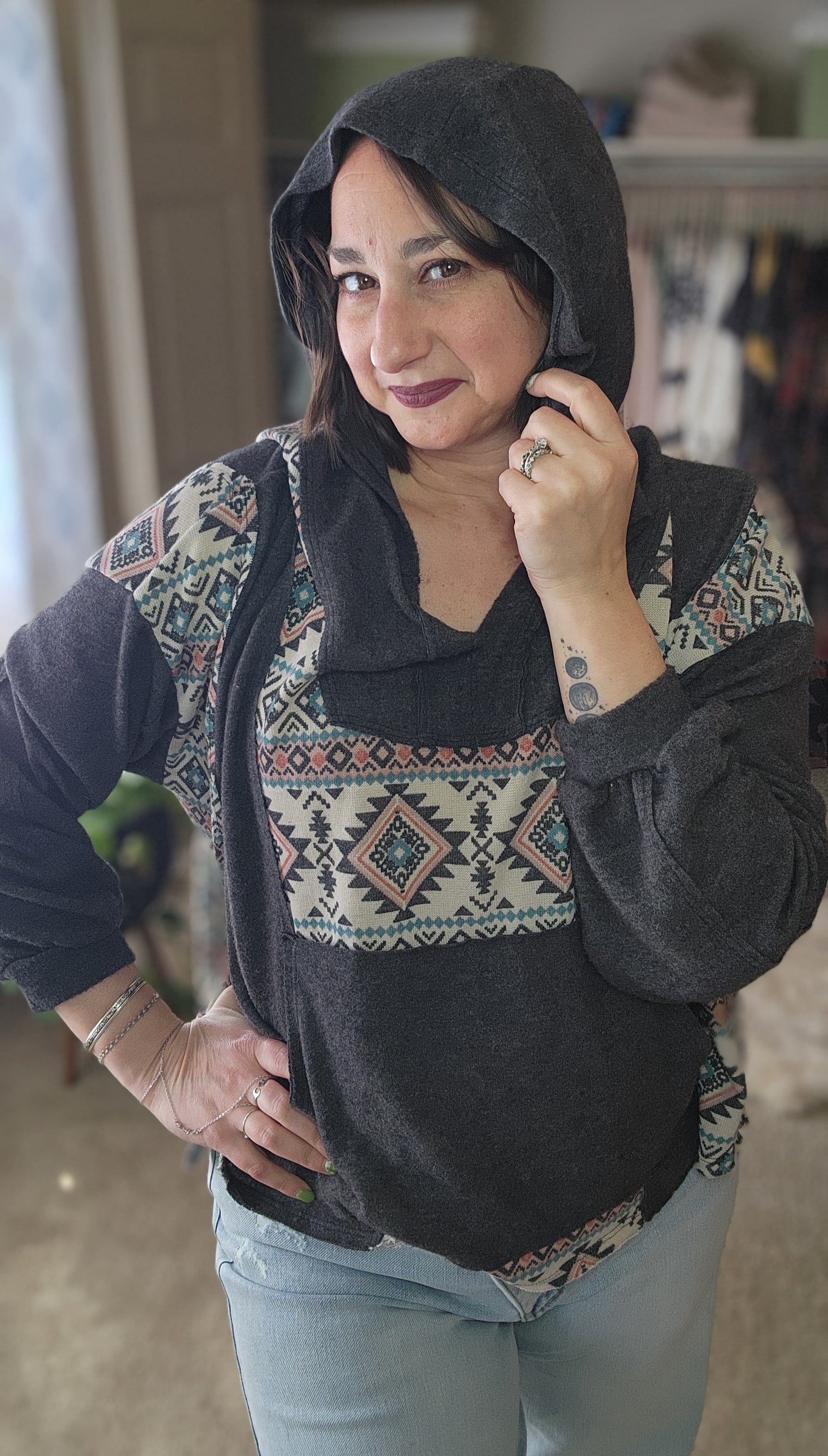 Above the Fold – Frolic & Fold Boutique